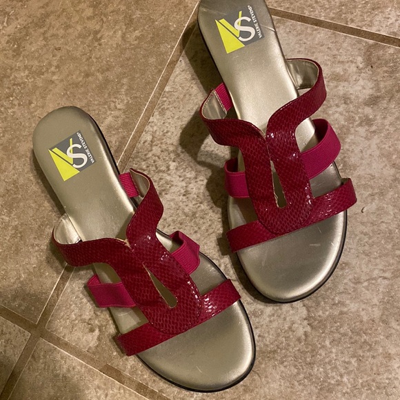 Valerie Stevens | Shoes | Valerie Stevens Slip Sandals | Poshmark